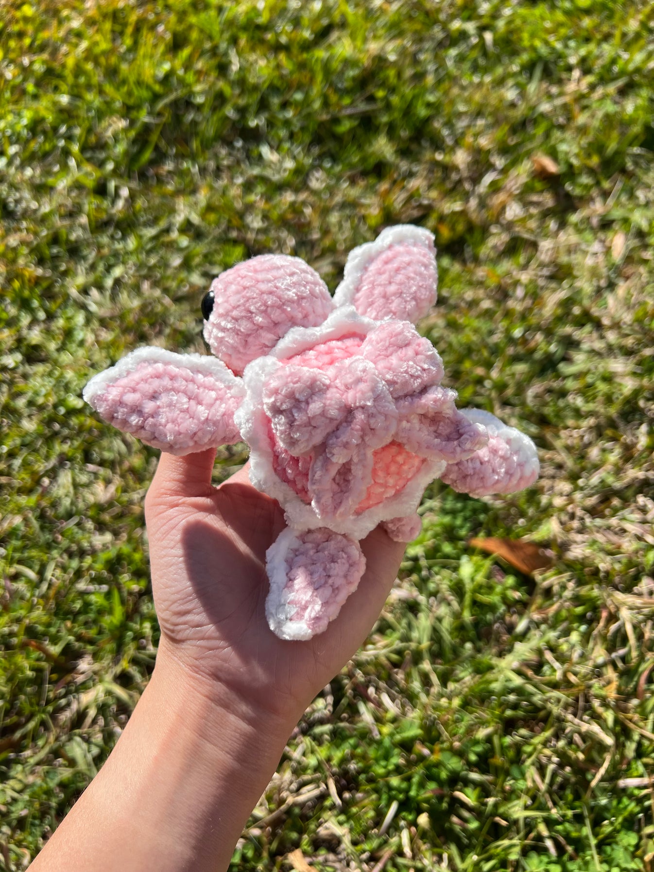 Mini Bow Turtle Crochet Pattern – CrochetByGenna