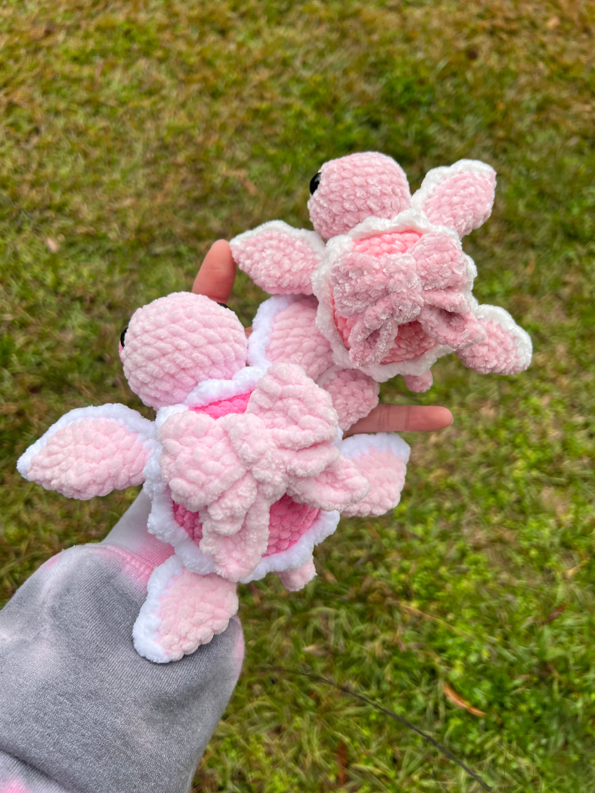 Mini Bow Turtle Crochet Pattern – CrochetByGenna
