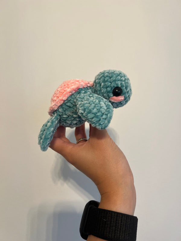 Mini Turtle Crochet Pattern – CrochetByGenna
